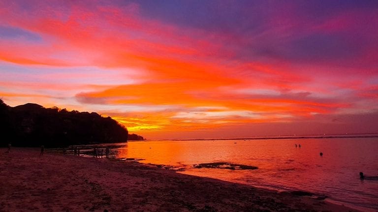 Bali Bingin Beach - A Walk in the World - Travel Guide of Bingin Beach